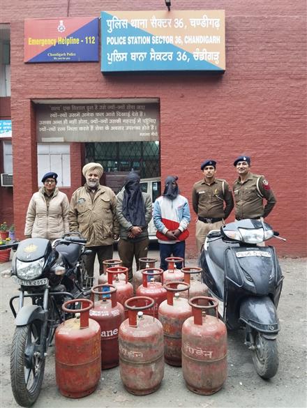 CHANDIGARH POLICE SOLVED TWO THEFT CASES
