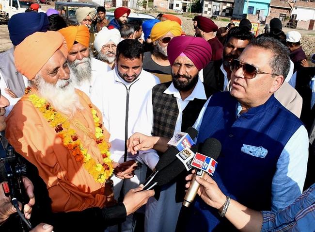 ON WORLD SIKH ENVIRONMENT DAY, SAPLINGS PLANTED ON BANK OF `BUDDHA DARIYA'