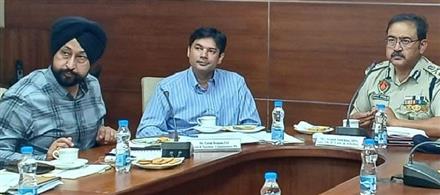 PUNJAB POLICE & EXCISE DEPARTMENT JOINTLY KEEPING VIGIL AROUND BOOTLEGGERS